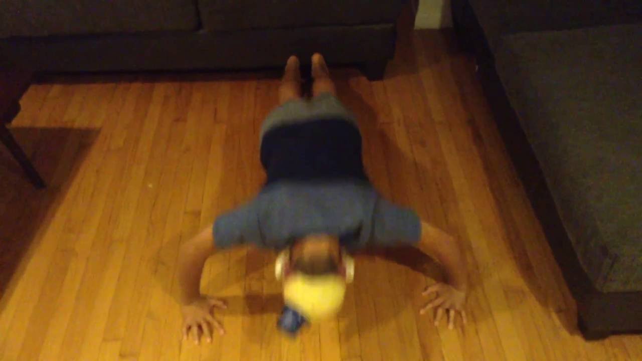 Clown does push up (must watch)👀😎👌🏼 - YouTube
