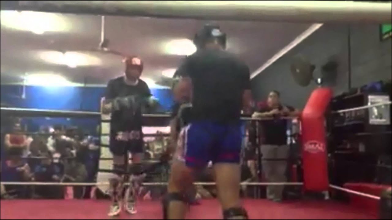Luke Bennett Kickboxing fight 2013 - YouTube