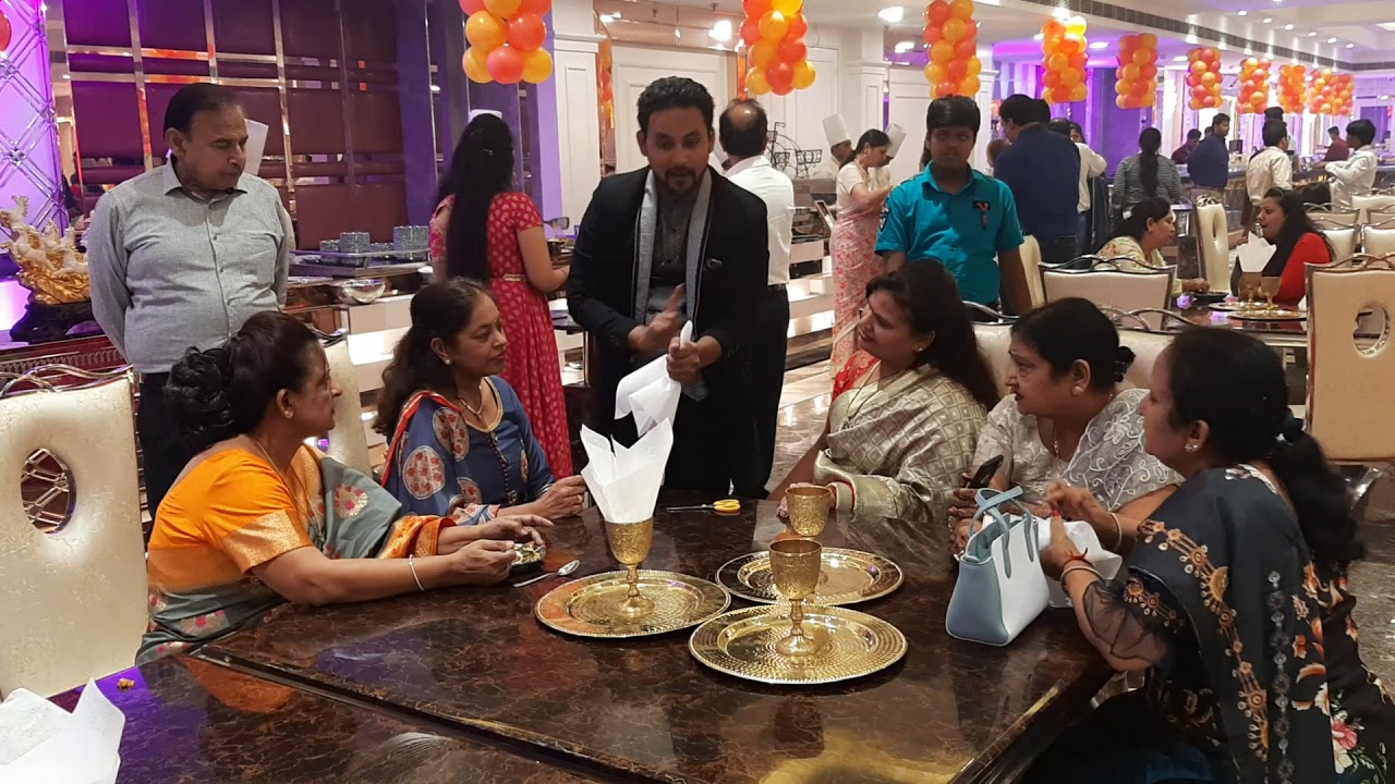 Roaming Magic show - YouTube