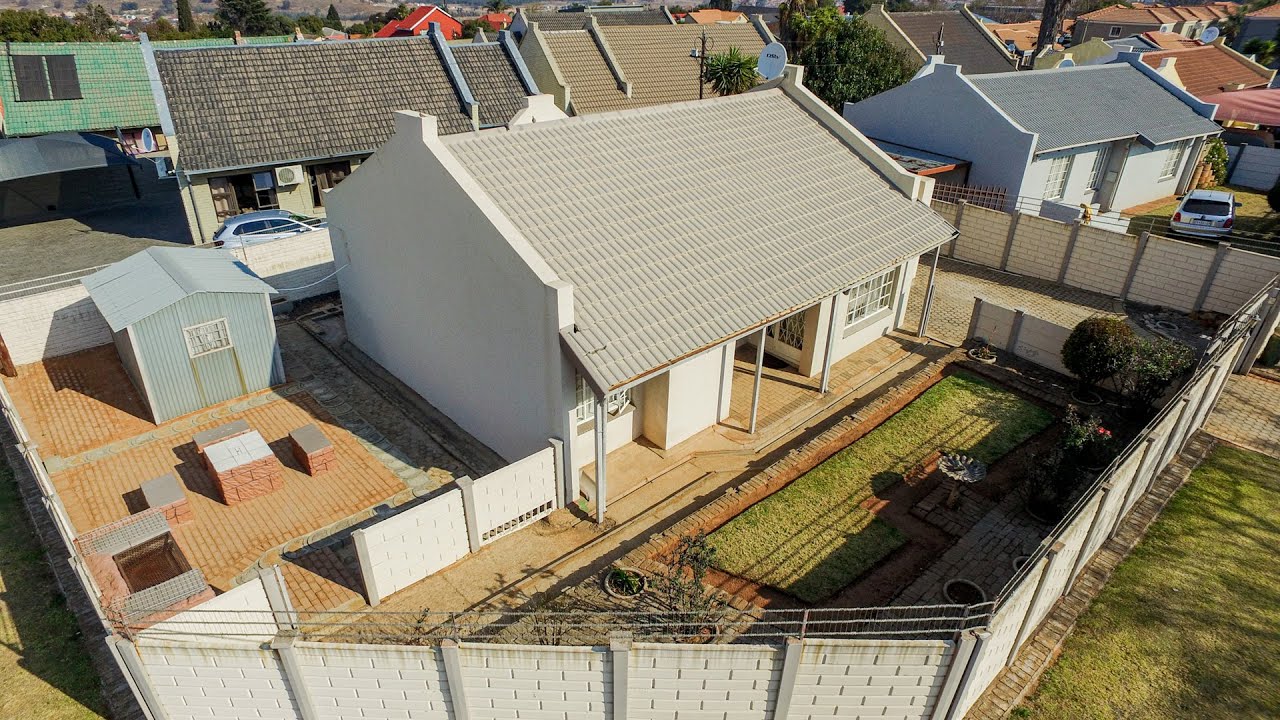 3 Bedroom For Sale | Grobler Park - YouTube
