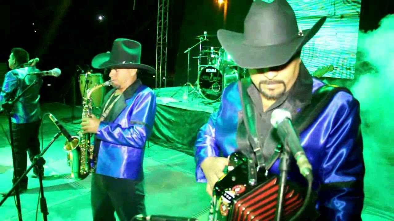 conjunto Viajero, en los XV de Jenny, El Conejal, Ags. - YouTube