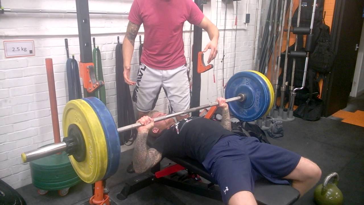10 Second Isometric Bench - YouTube