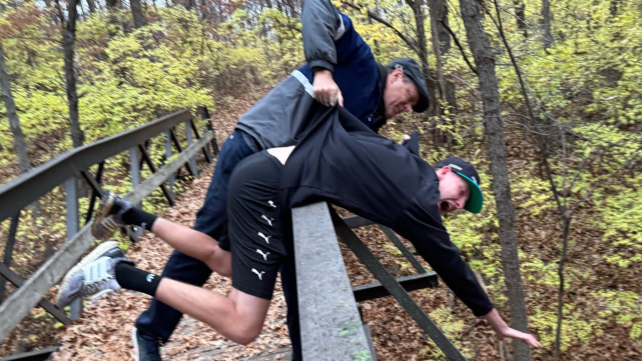 A casual Disc Golf round with Legend Scott Stokely! - YouTube