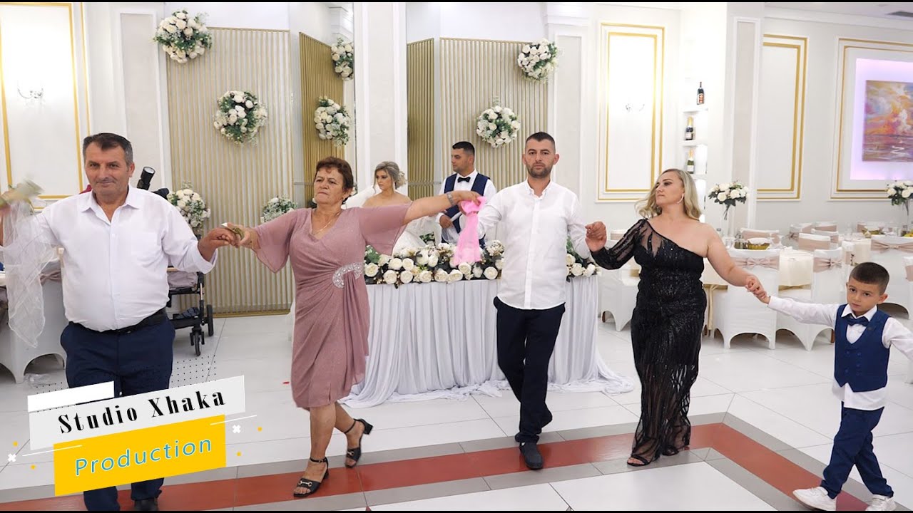 FAMILJA KYCYKU HAP DASMEN - SINDI YZEIRI, GEZIM DERVISHI, ARMANDO QAFA ...