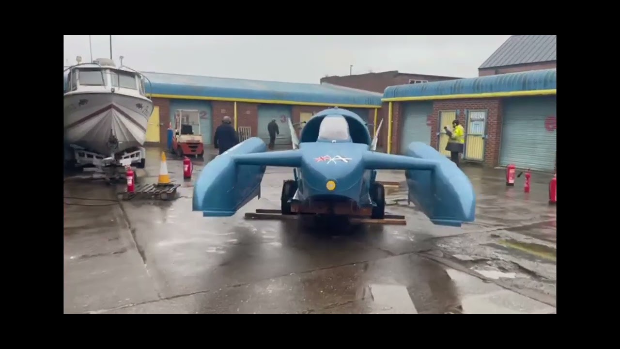 Fire Breathing Engine Run. Bluebird K7 Rebuild 18/02/23 - YouTube