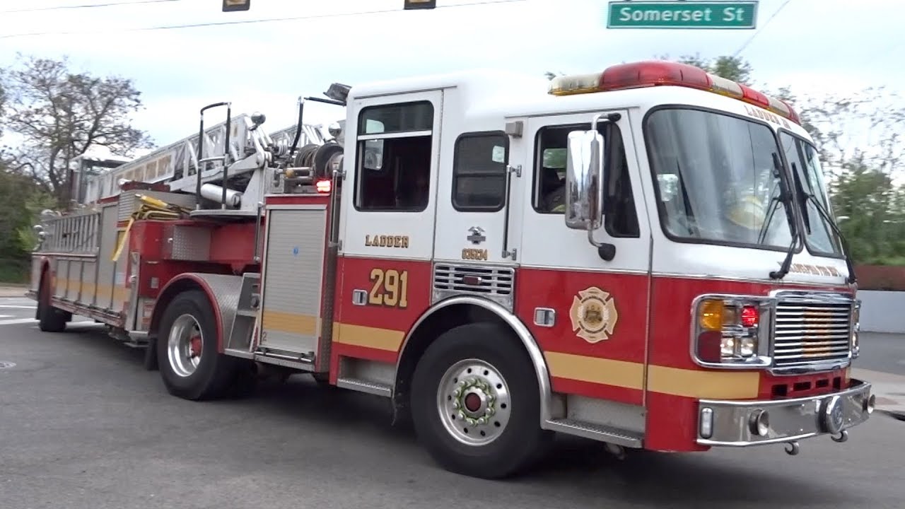 PFD Ladder 16 Responding - YouTube
