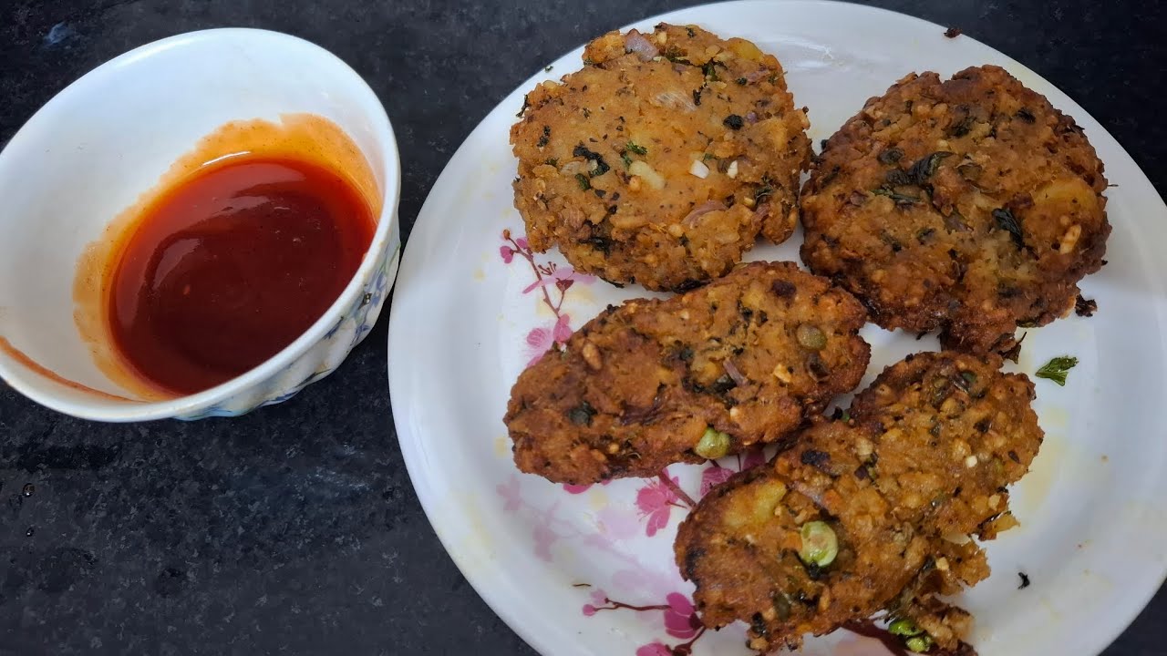 Poha Cutlets | Poha Aloo Cutlet | Mom Recipe | Crispy Aloo Poha Cutlet ...