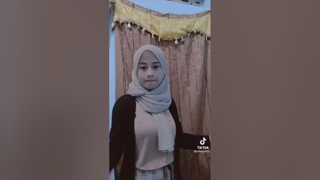 Tiktok jilbab ketat gunung gede - YouTube