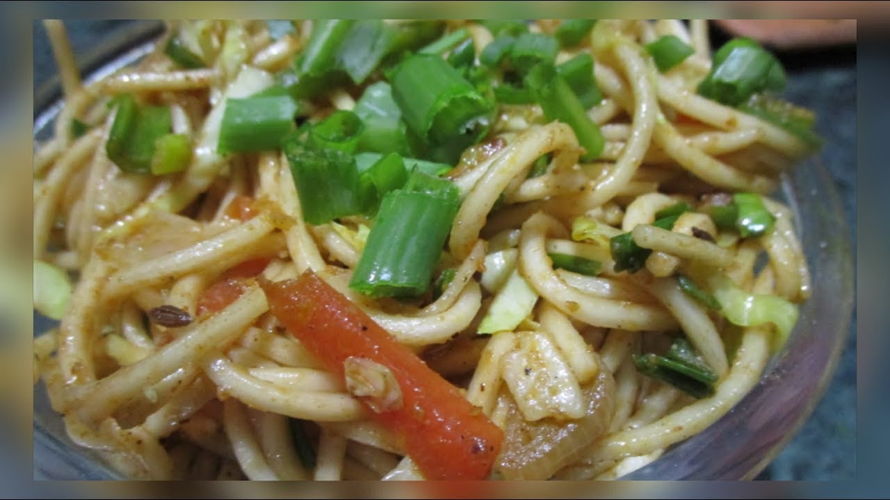 Street style chaw mein receipe,Chinese noodles making,Veg Hakka noodles ...
