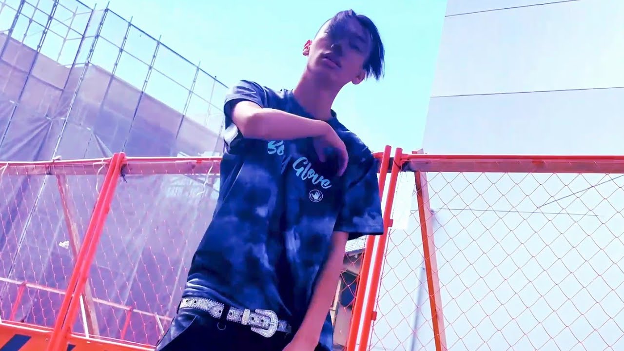 AMU - " Future Drill " (Official Music Video) - YouTube