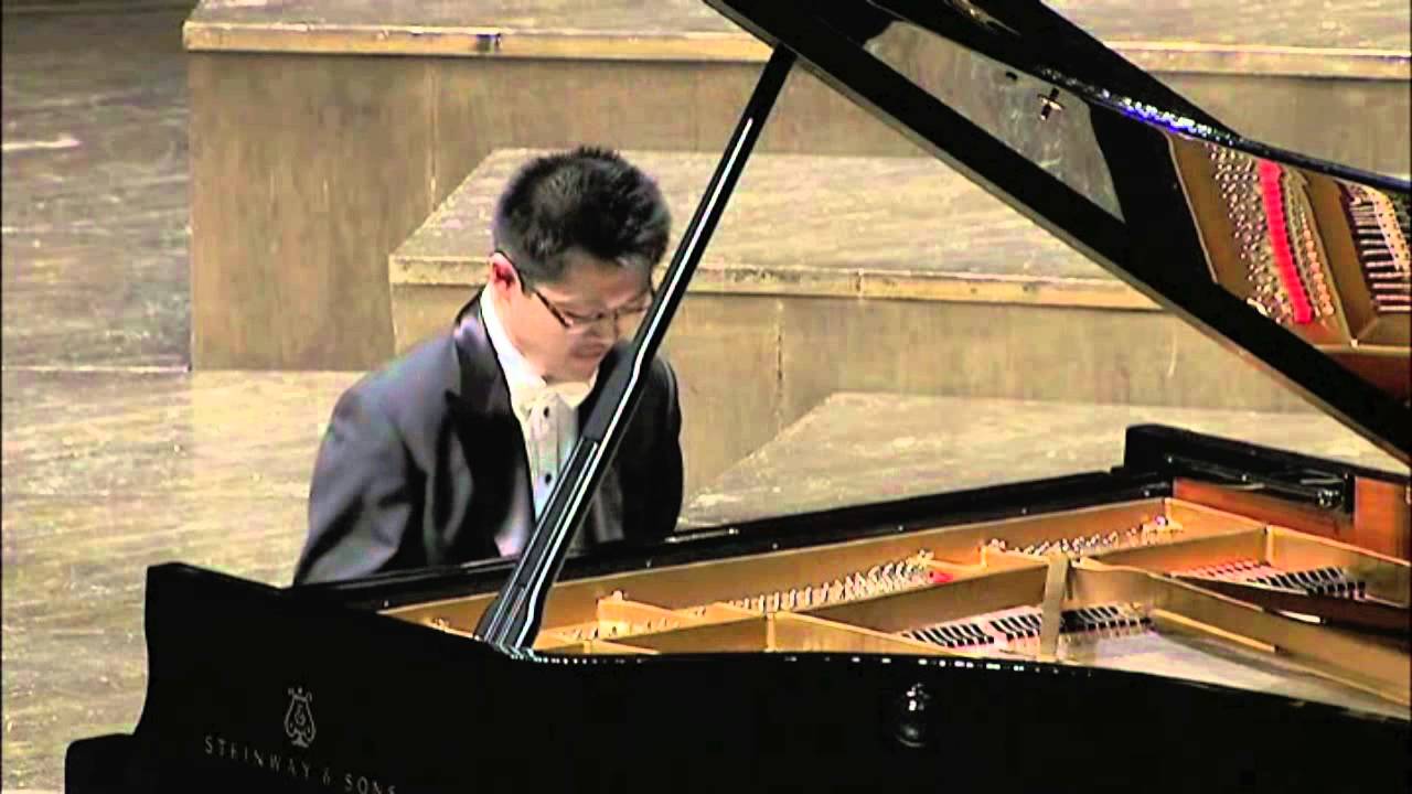 LIVE HD: Peng-Peng Gong plays his Tchaikovsky transcription - YouTube