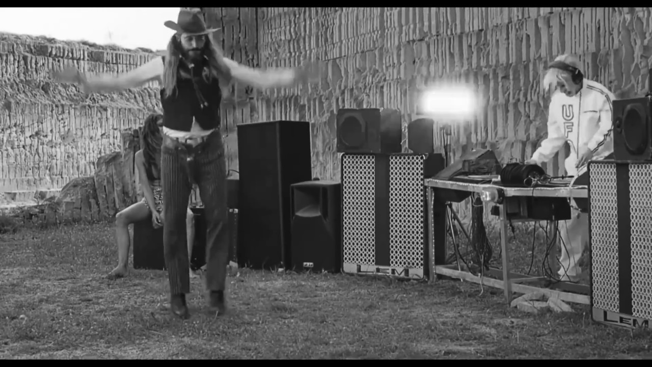 Vitalic – Poison Lips (Official Video HD) - YouTube