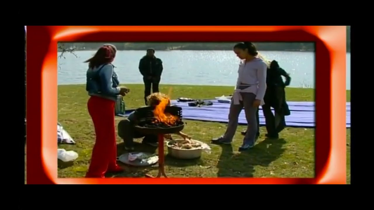 Dr Sakis - Notre pique nique (Official Music Video 2002) The Classic ...