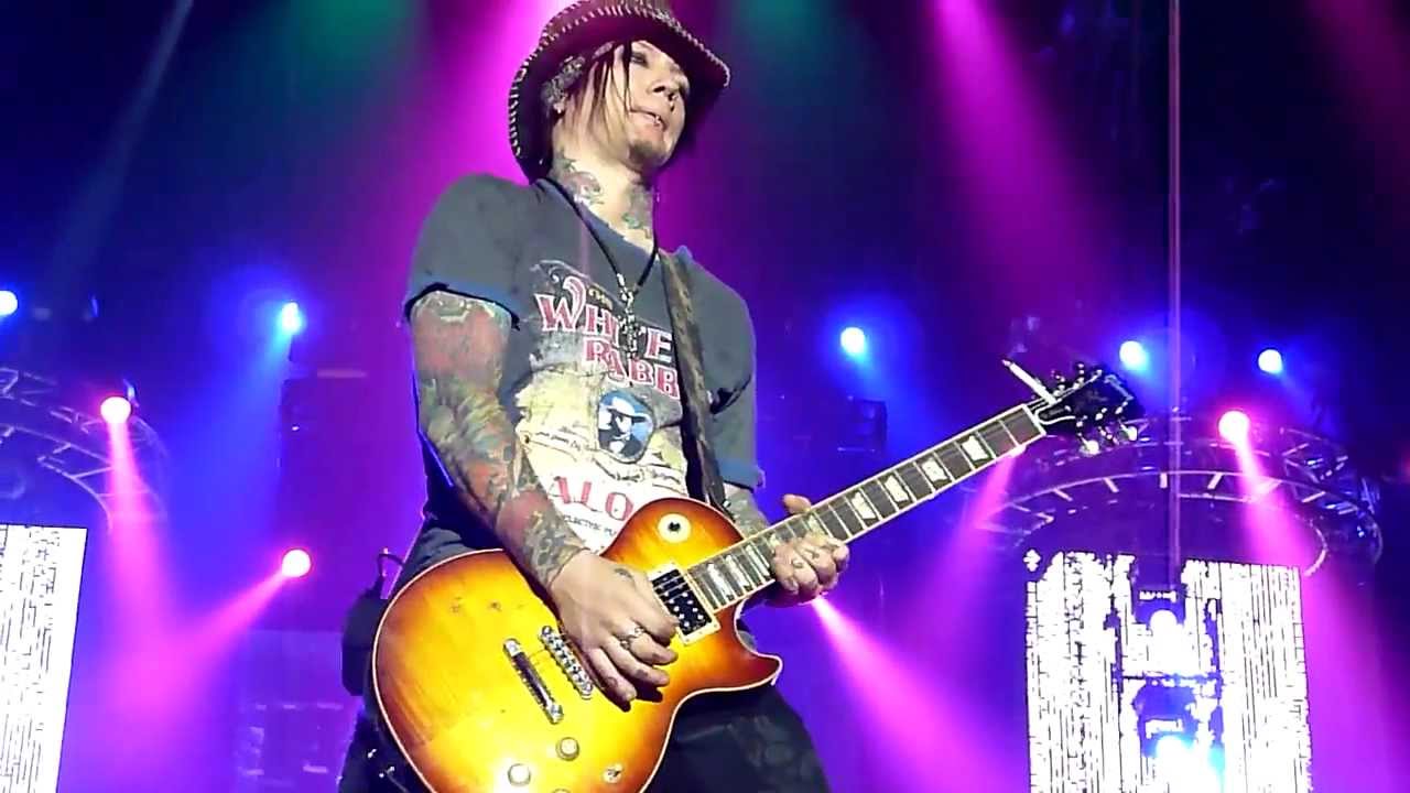 Guns N' Roses DJ Ashba solo Chords - Chordify