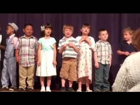 Funniest Kindergarten Graduation EVER - YouTube