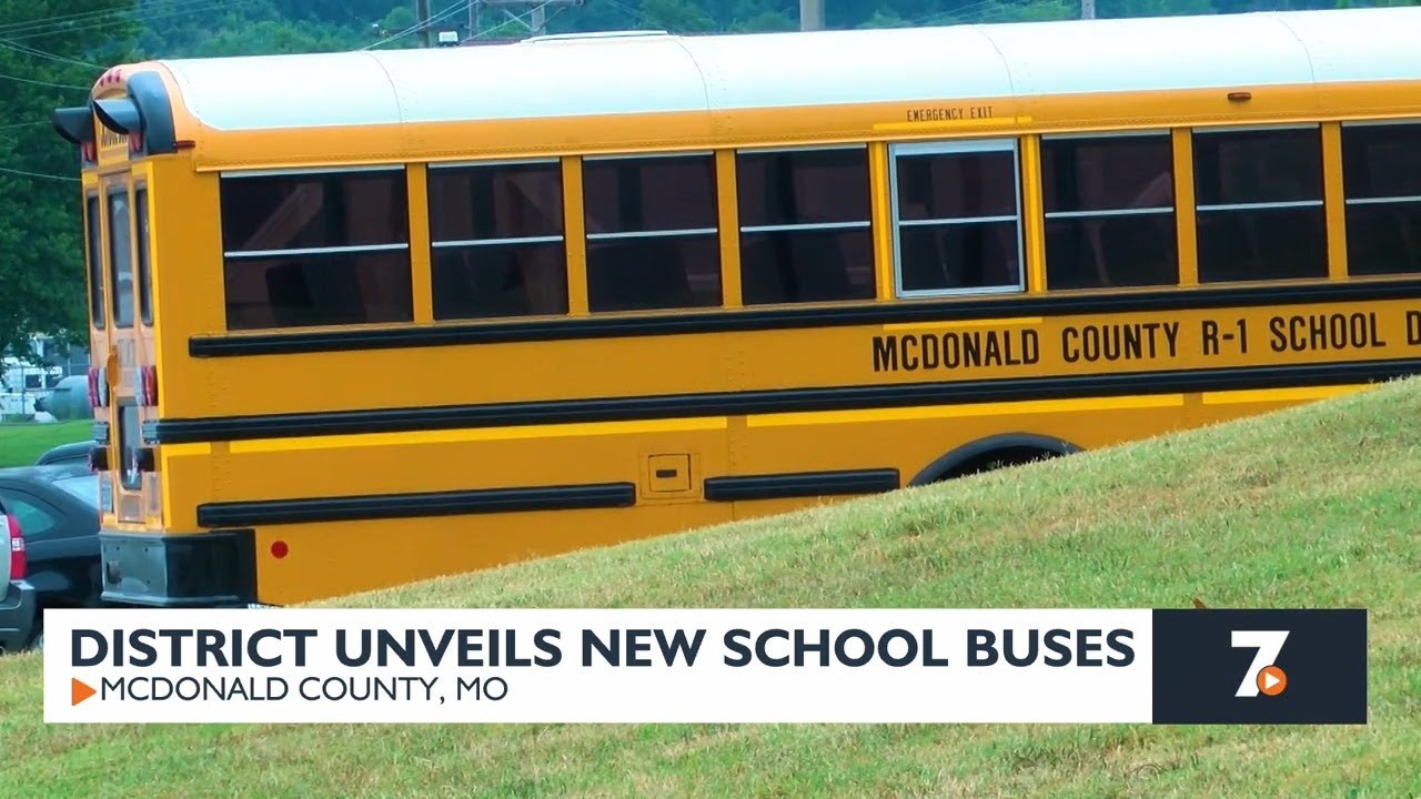 McDonald County School District unveils 4 new school buses - YouTube