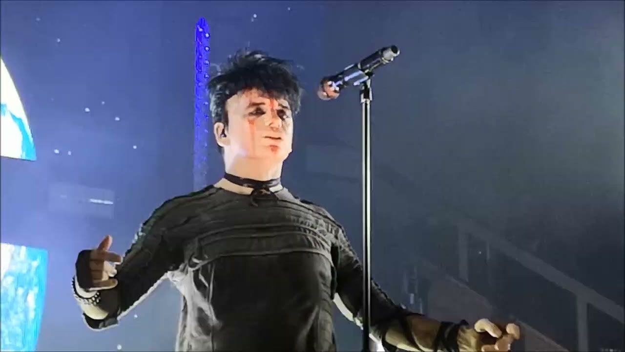 Gary Numan - Black Sun (Live) Albert Hall, Manchester 18 May 2022 - YouTube