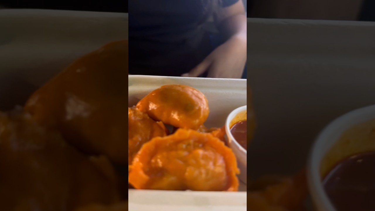 EXTREME ORANGE🧡 COLOUR MOMOS🥟||24/7|| #ytshorts #cafediaries #subscribe ...