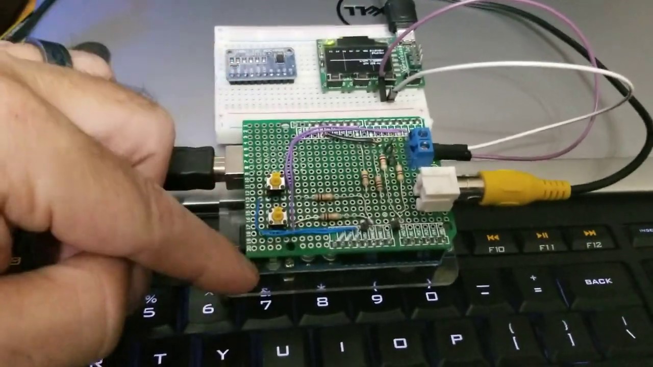 Arduino TV OUT shield in action - YouTube