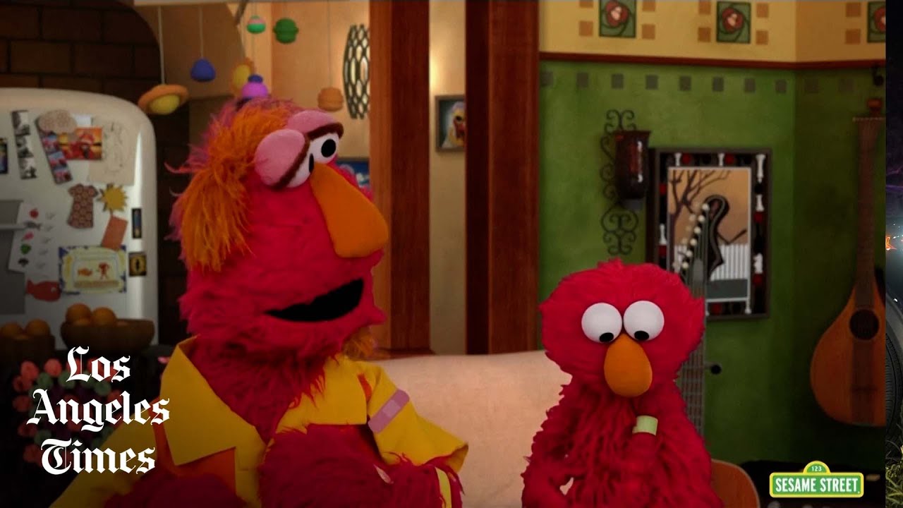 Elmo gets vaccinated against COVID-19 - YouTube