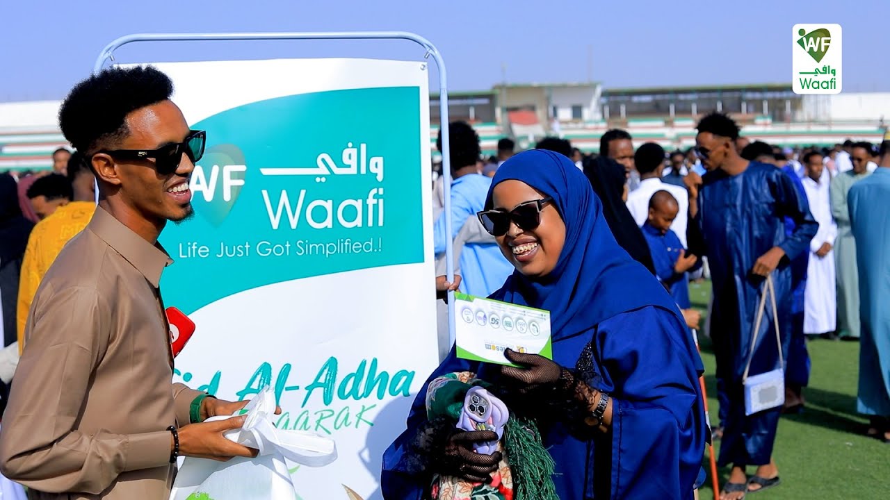 WAAFI oo lacag dollar ah bixinaya. - YouTube