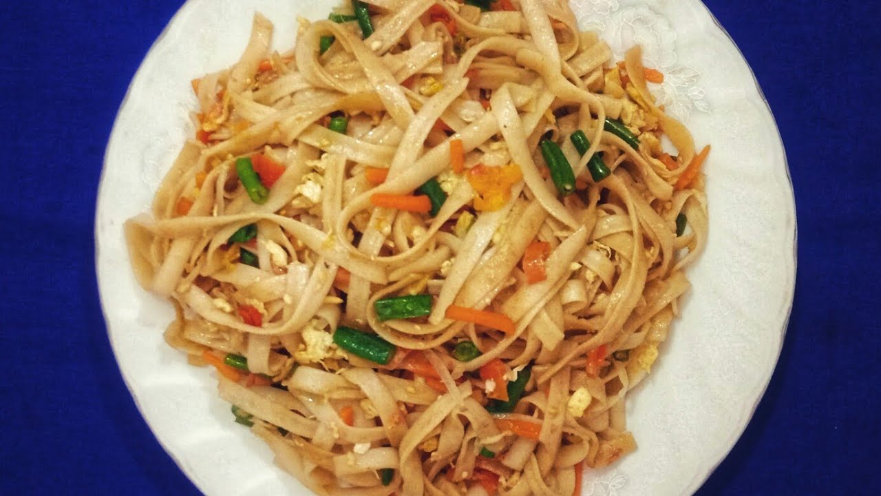 Vegetables And Egg Thai Noodles Recipe Pad Thai Noodles Recipe Youtube