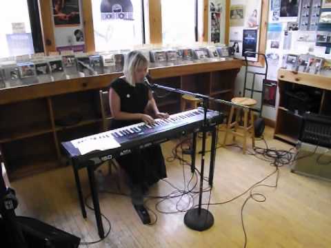 Aley Waterman LIVE at Fred's Records RSD 2014 - YouTube