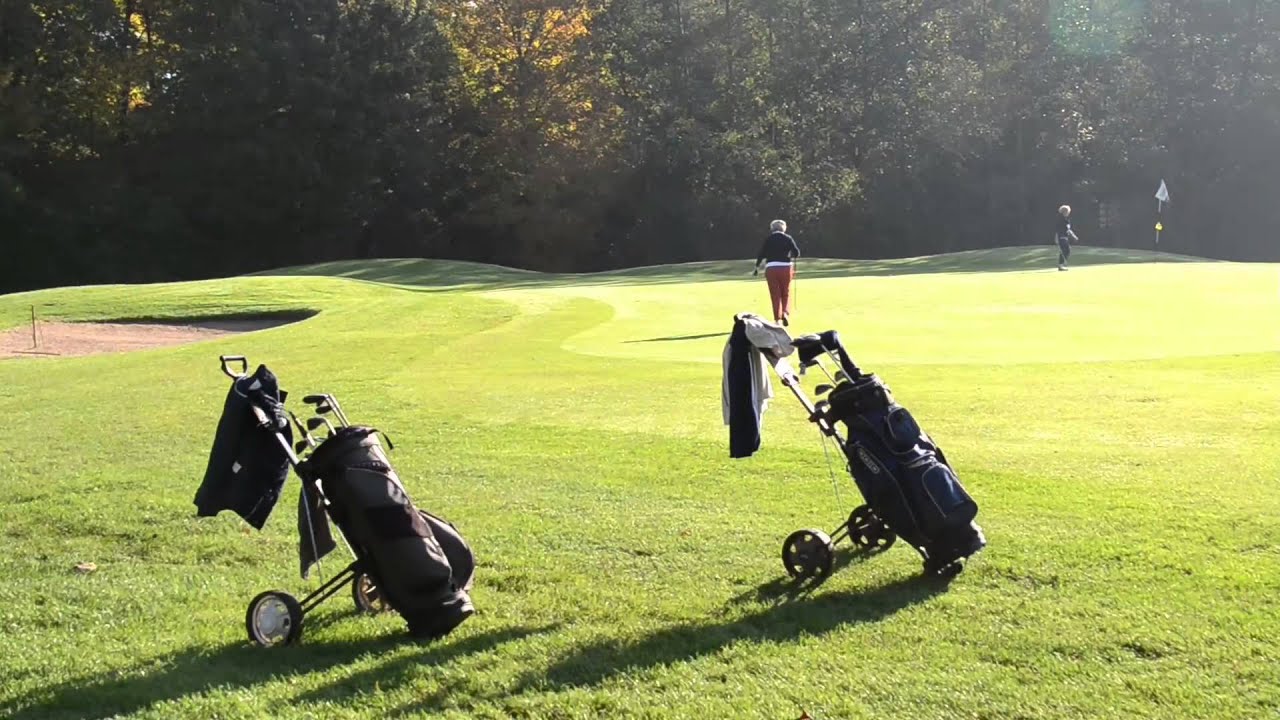 Rhoon Golfcenter, start vijflanden toernooi AIDAprima - YouTube