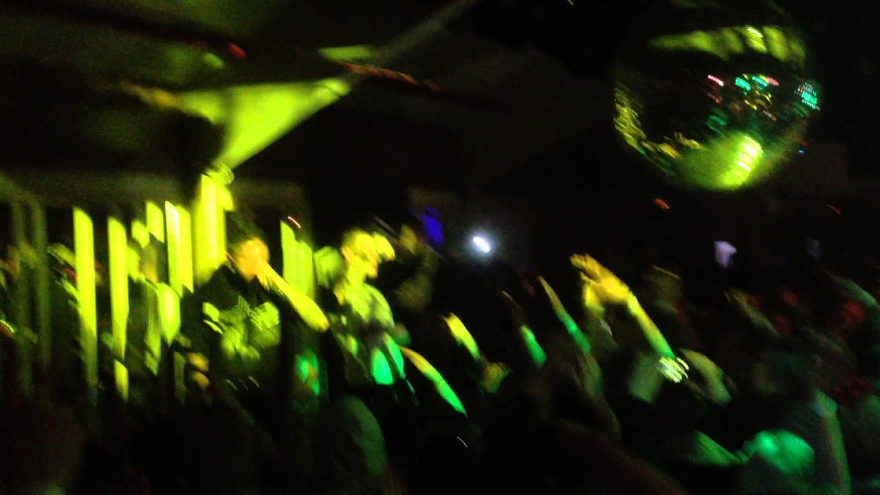 Mr. Busta & Ak26 (Mocskos Szombat present) @ Red Colt Garden - YouTube