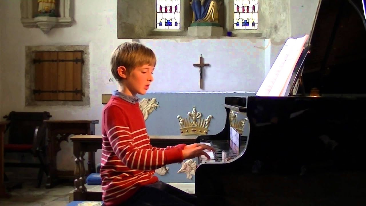 Harry Riggs - Minischool theme CBBC - YouTube