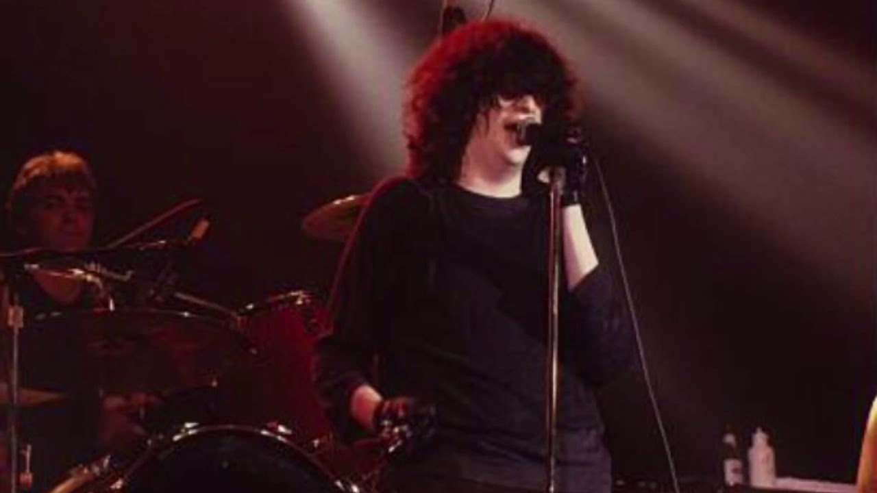 Ramones - Live at Lyceum Theatre, London February 25, 1985 with "Smash ...