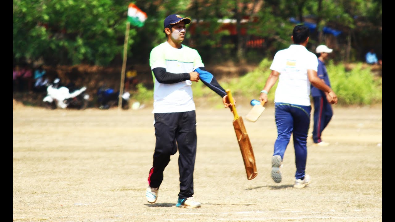 Yogesh Penkar Back to Back 6 Boudaries in Vengurla - YouTube