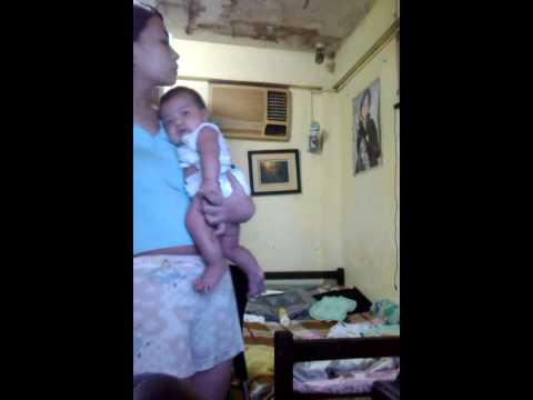 habang pnapatulog ko baby ko.. hehehe