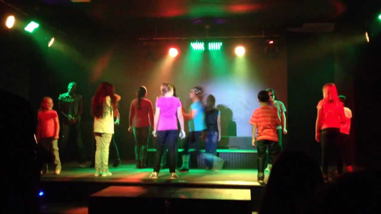 Amanda Macias - YouTube