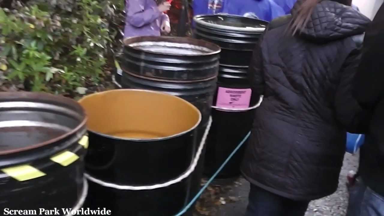 Zombies! Scare Zone Daytime - Alton Towers Scarefest 2012 - YouTube