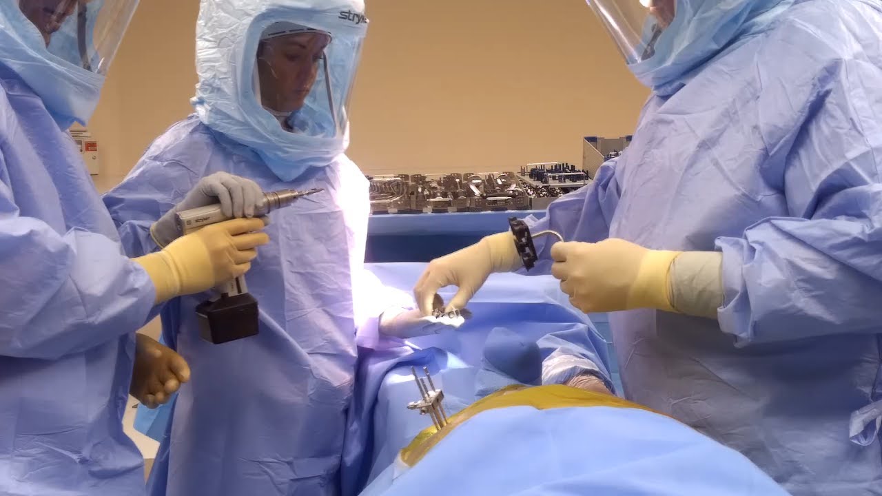 Anterior Hip Approach w/ Mako - YouTube