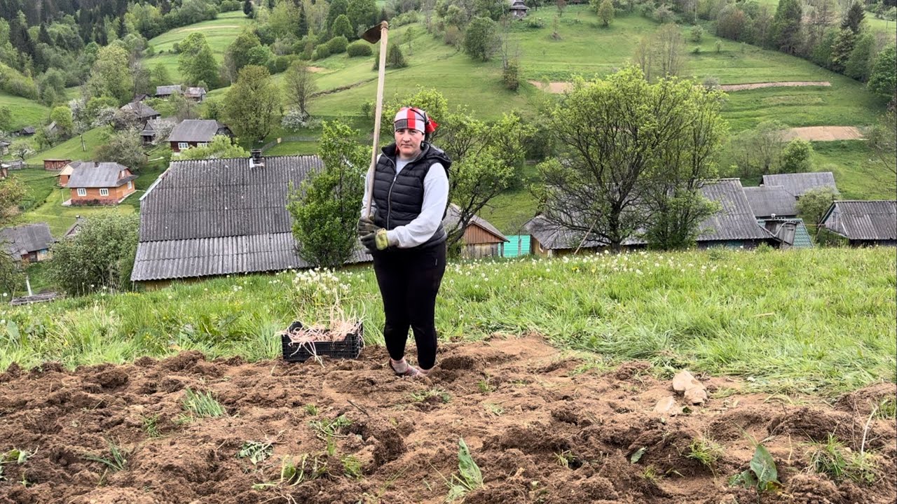 Rural life: natural products using primitive technologies - YouTube