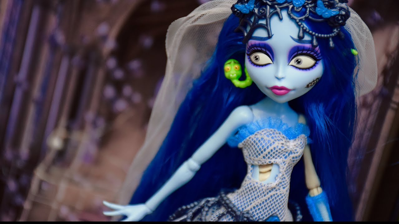 ASMR EMILY MONSTER HIGH UNBOXING - YouTube