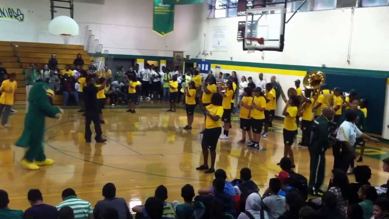 Huguenot High School football pep rally - YouTube