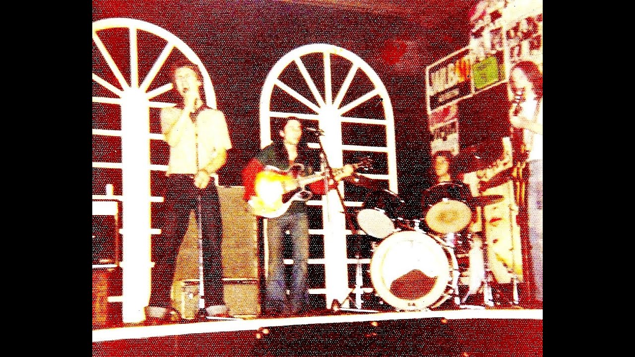 Ray Walton - RAZORBACKS - 'DON'T CARE' - (Re-Themed) - YouTube