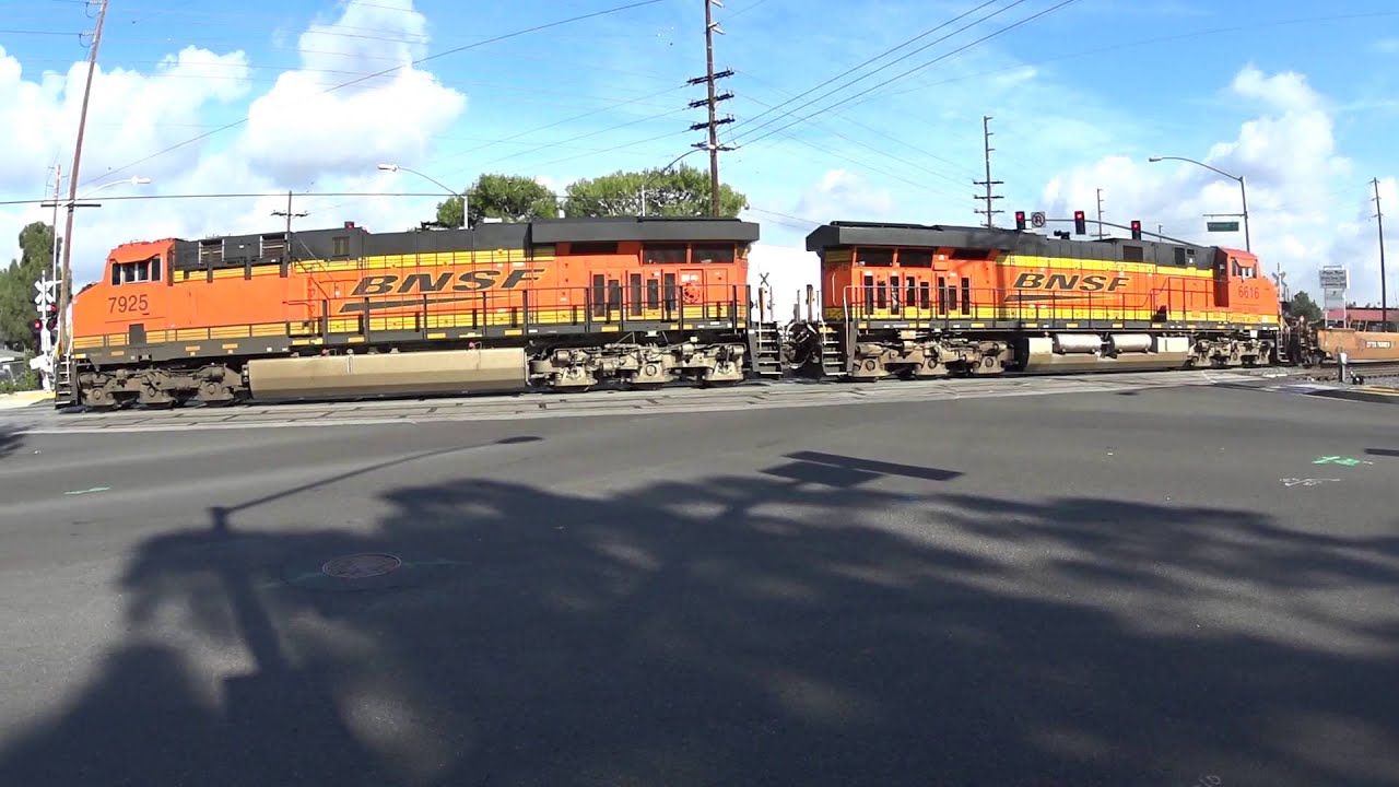 BNSF empty intermodal wells - YouTube