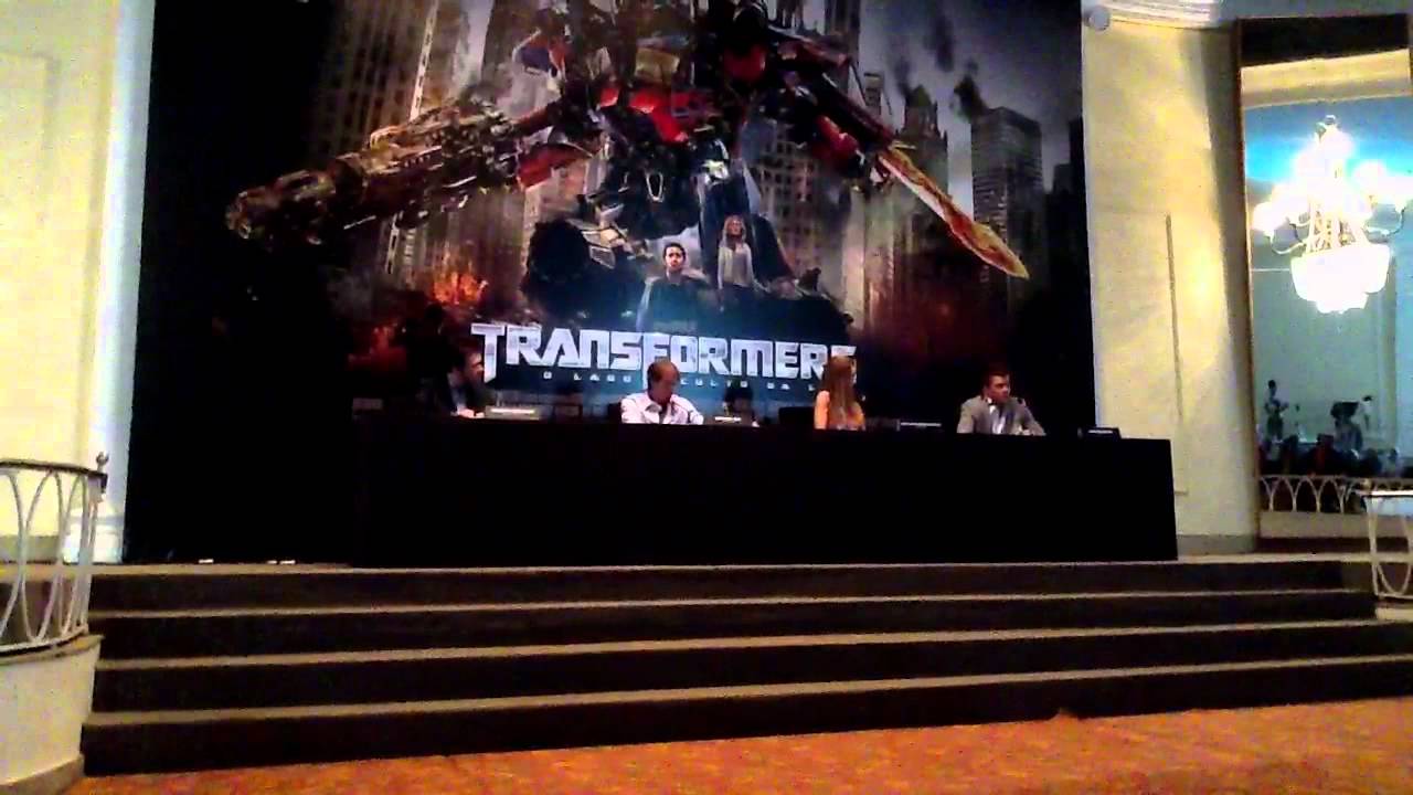 Transformers: Dark Of The Moon Press Conference in Rio - Part 2 - YouTube