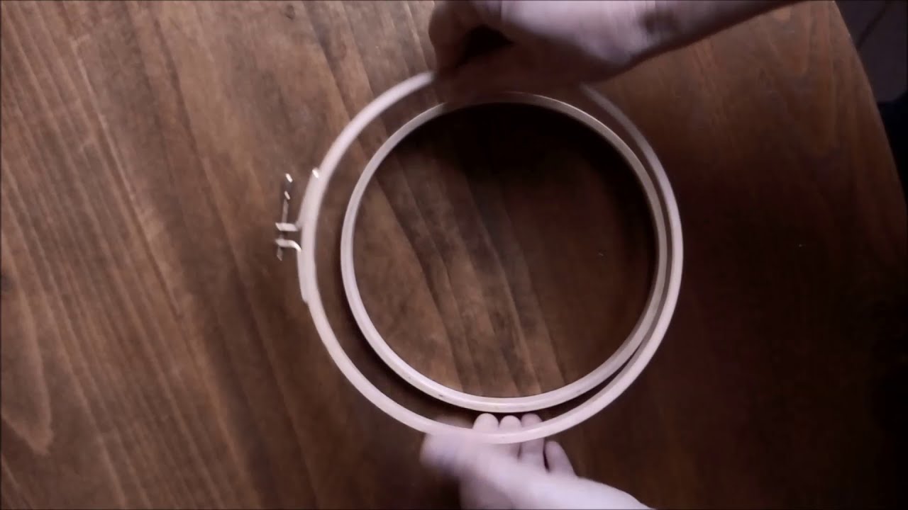 TUTO BRODERIE FACILE : Comment se servir d'un CERCLE A BRODER ? - YouTube
