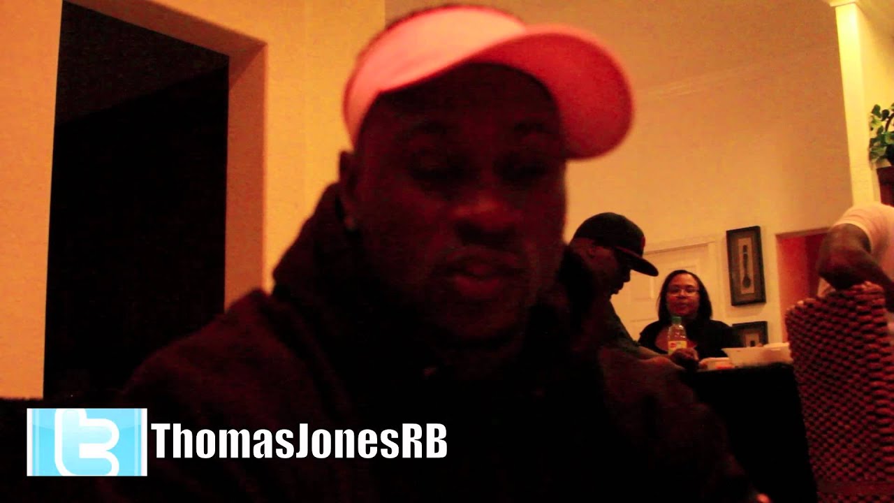 Thomas Jones Speaks on Ending NFL Career and Starting Up New Record ...