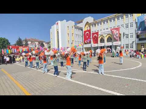 3F Sınıfı Öğrencilerinin Ya Ben Anlatamadım Adlı Gösterileri