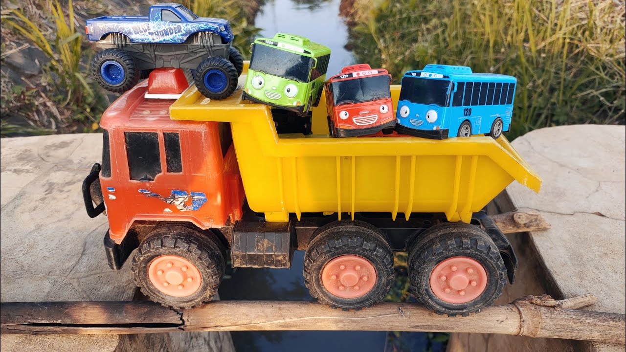 Tayo, truck, mobil monster lewat jembatan @marimainan - YouTube