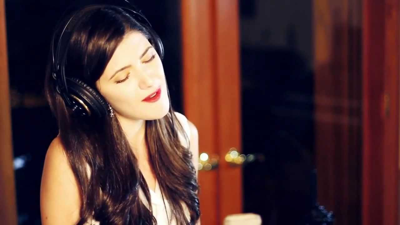 Sara Niemietz Singer Songwriter - YouTube