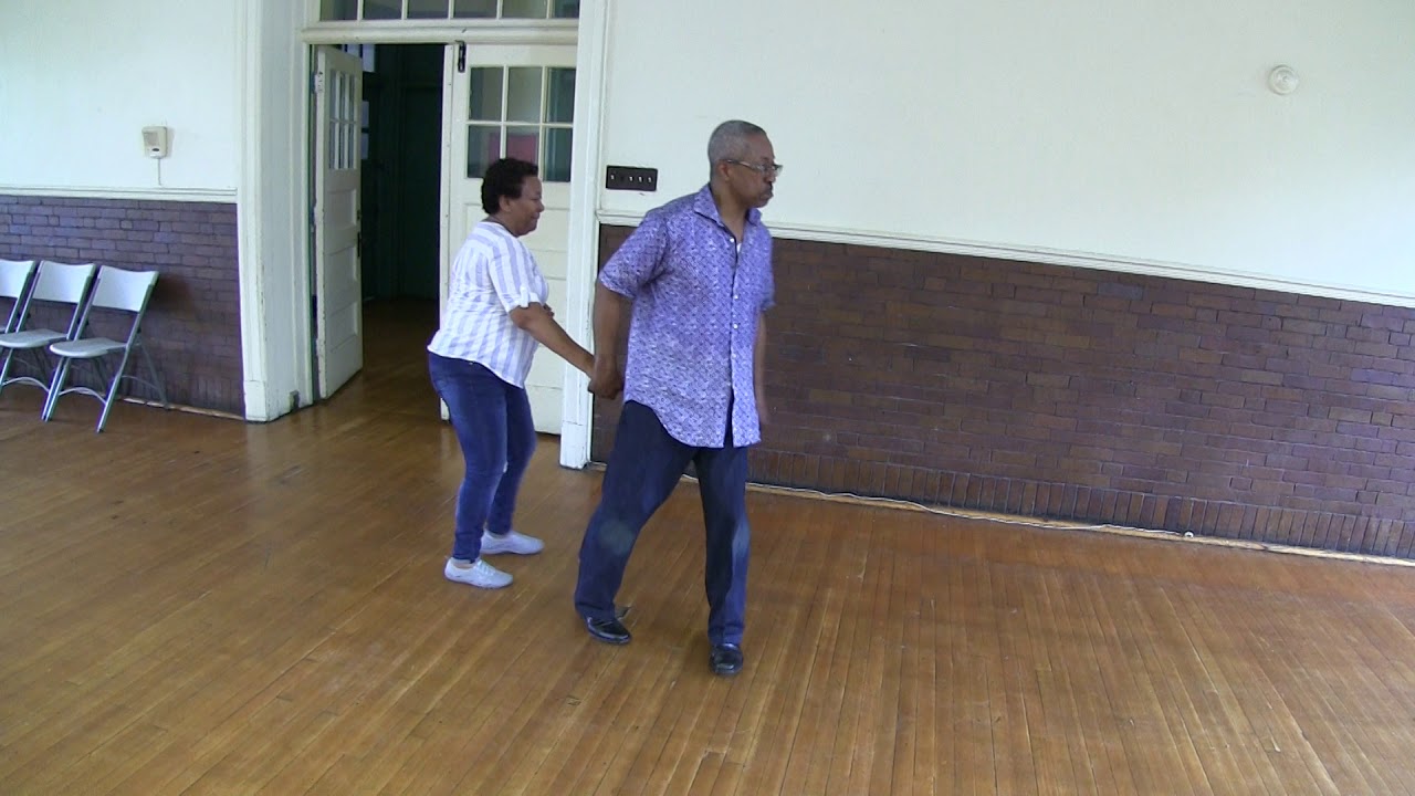 SINGLE STEP CHICAGO STYLE WALKING, LET'S ME BE ME ........ - YouTube