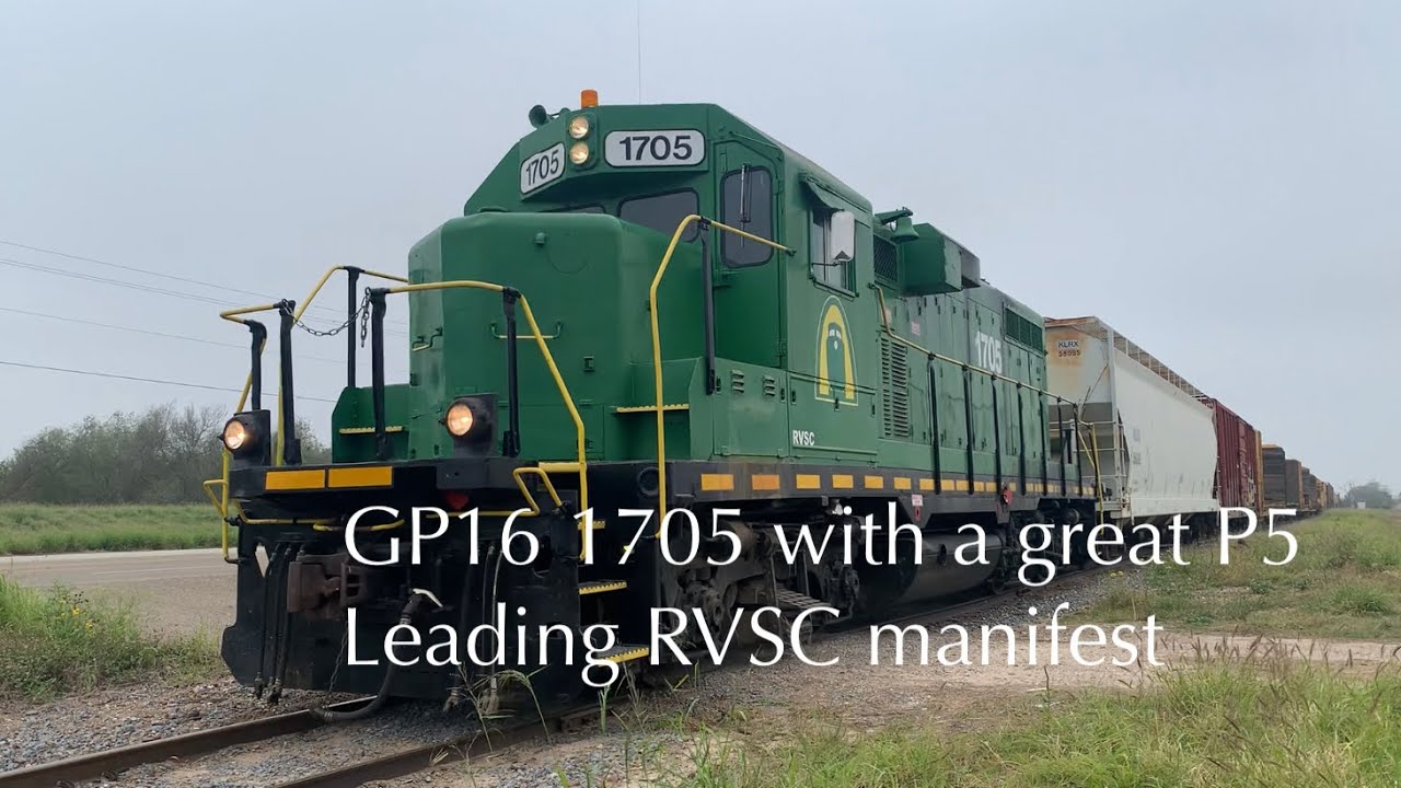 RVSC GP16 1705 East leads a RVSC manifest near Mercedes Tx - YouTube