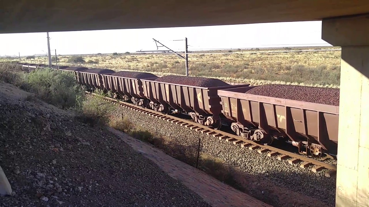 World Record Breaking Train - South-Africa (Longest & Heaviest Train in ...